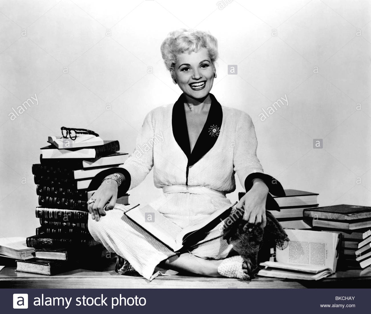 Happening Now in Entertainment Cities Around The World – Leo Robin